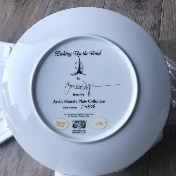 Princeton Gallery | Art | Wolf Plate Collection Picking Up The Trail ...